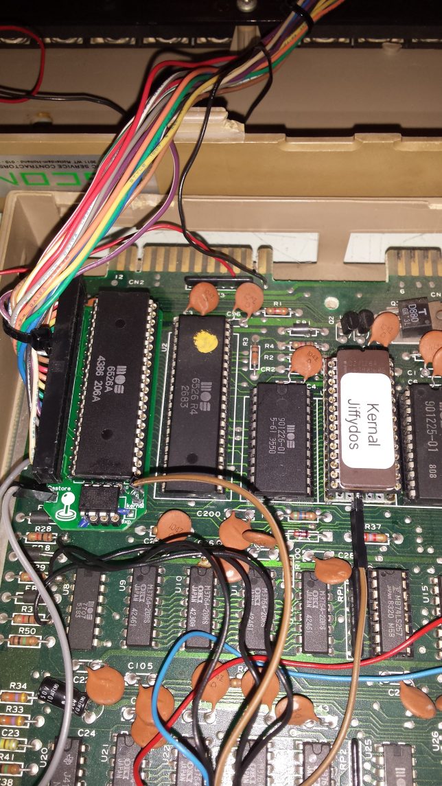 Internal C64 joystick switch “JoySwap” – My old computer